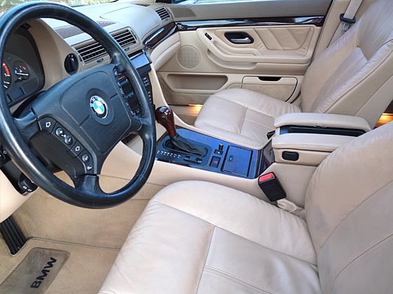 Mastering Elegance: Exploring the Allure of the BMW E38 Series – Car ...